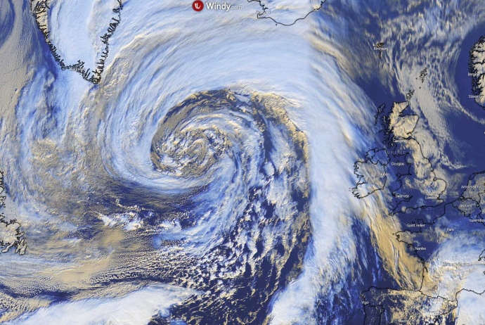 Deep North Atlantic storm brings extreme snow for Iceland, major ...