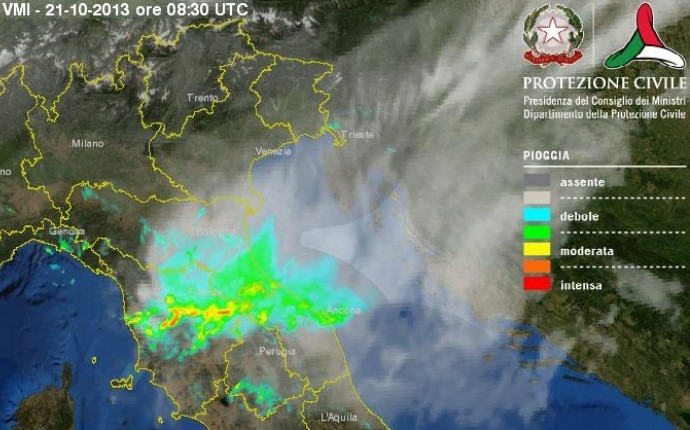 More than 300mm overnight in Tuscany (Italy), torrential rain continues ...
