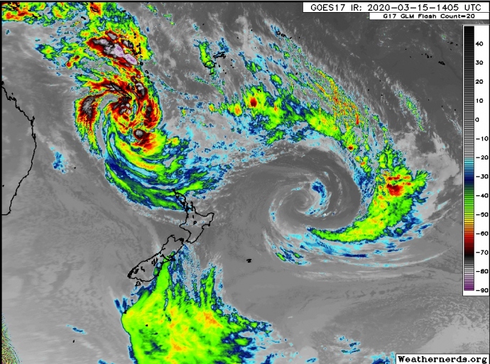 Spectacular tandem of Tropical Cyclone #GRETEL and another cyclone ...