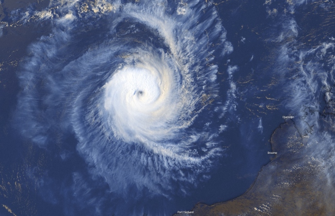 The explosive development of a Severe Tropical Cyclone #Ferdinand ...