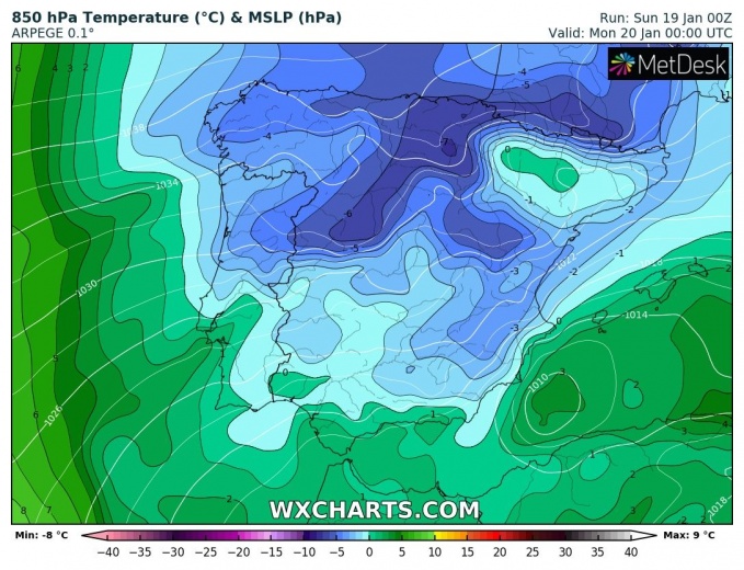 Rex-block pattern results in warm-core cyclone / #medicane in SW ...