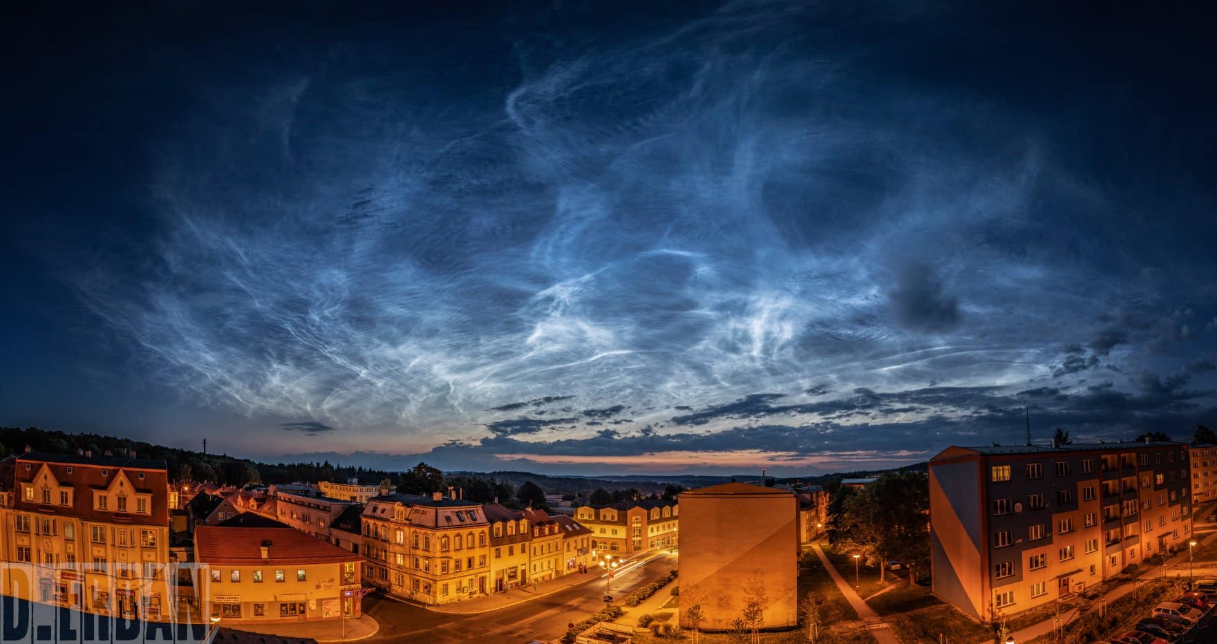 Historic outbreak of noctilucent clouds over Europe - June 21st, 2019 ...