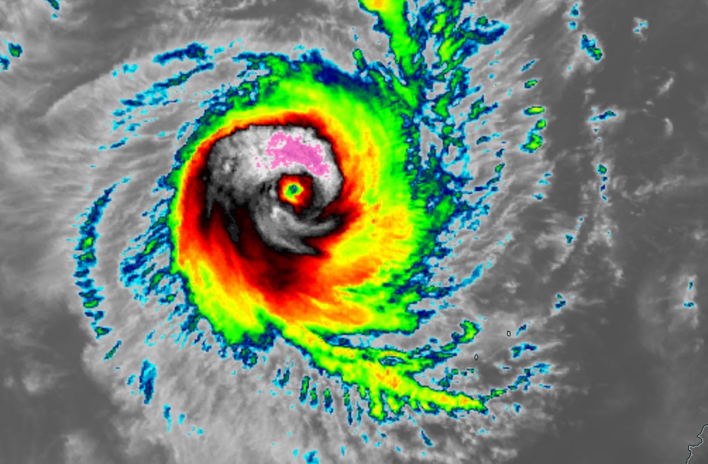 The explosive development of a Severe Tropical Cyclone #Ferdinand ...
