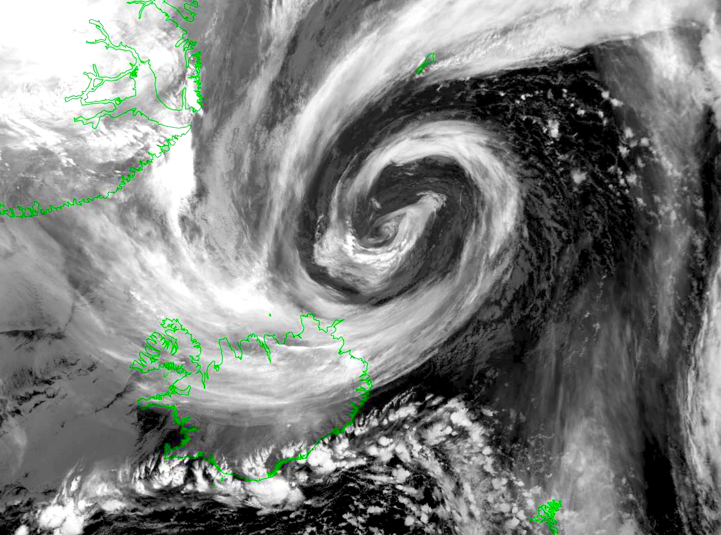 An exceptional satellite presentation of a deep cyclone in the ...
