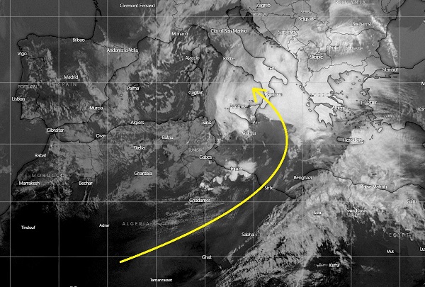 Rex block pattern with deep upper low over the Mediterranean brings ...
